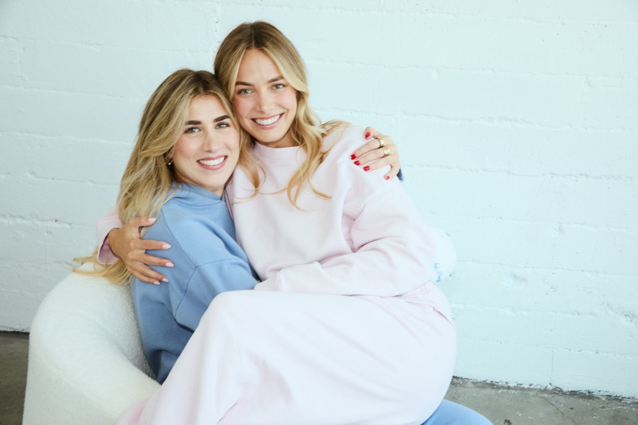 Brands That Keep Style Simple and Chic – 7 Top Examples ...